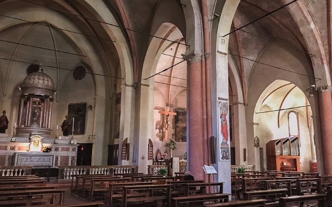Santa Maria Incoronata, la chiesa gemella del 1400 - Interna